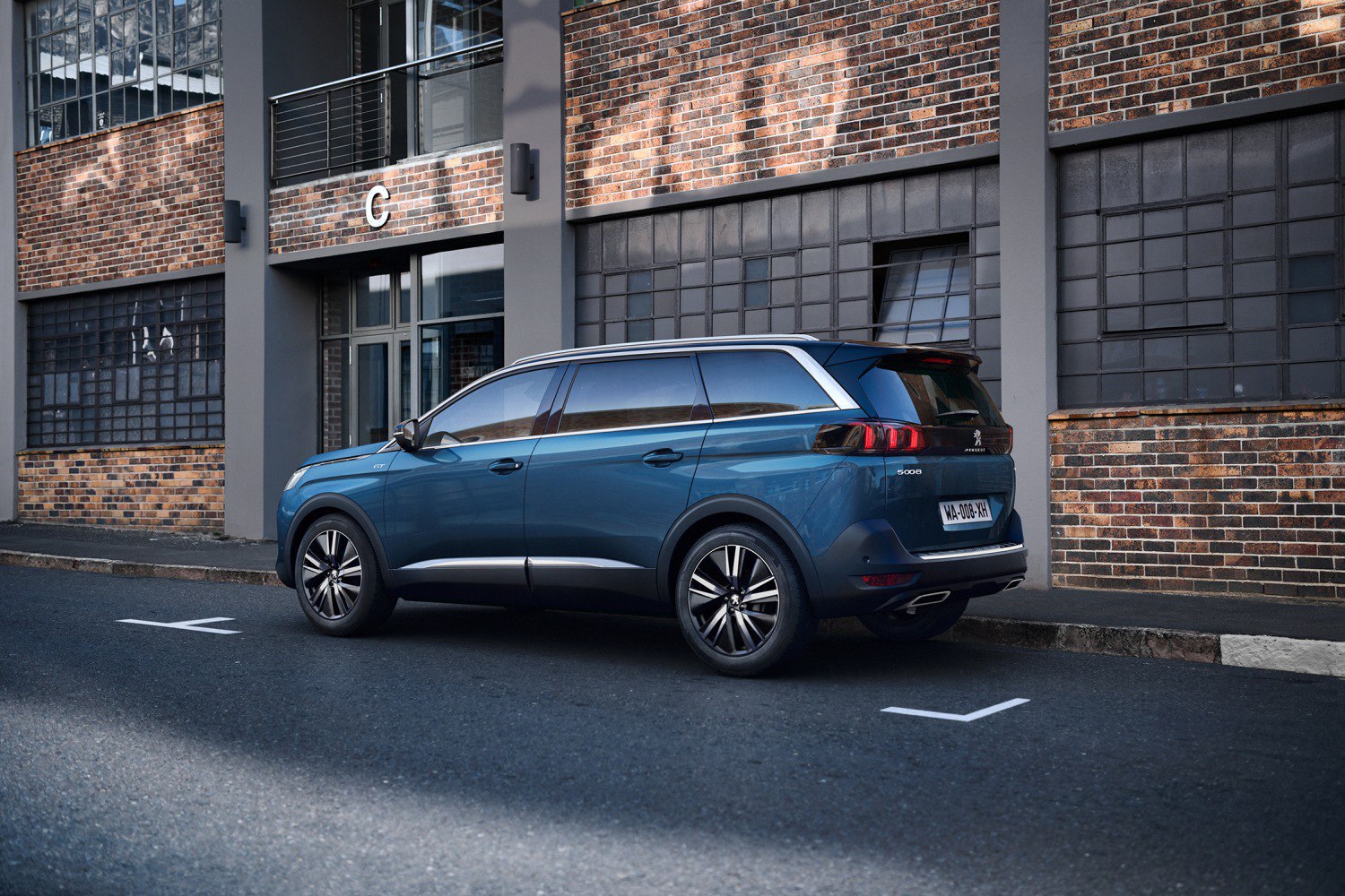 Peugeot 5008 technical specifications and fuel economy
